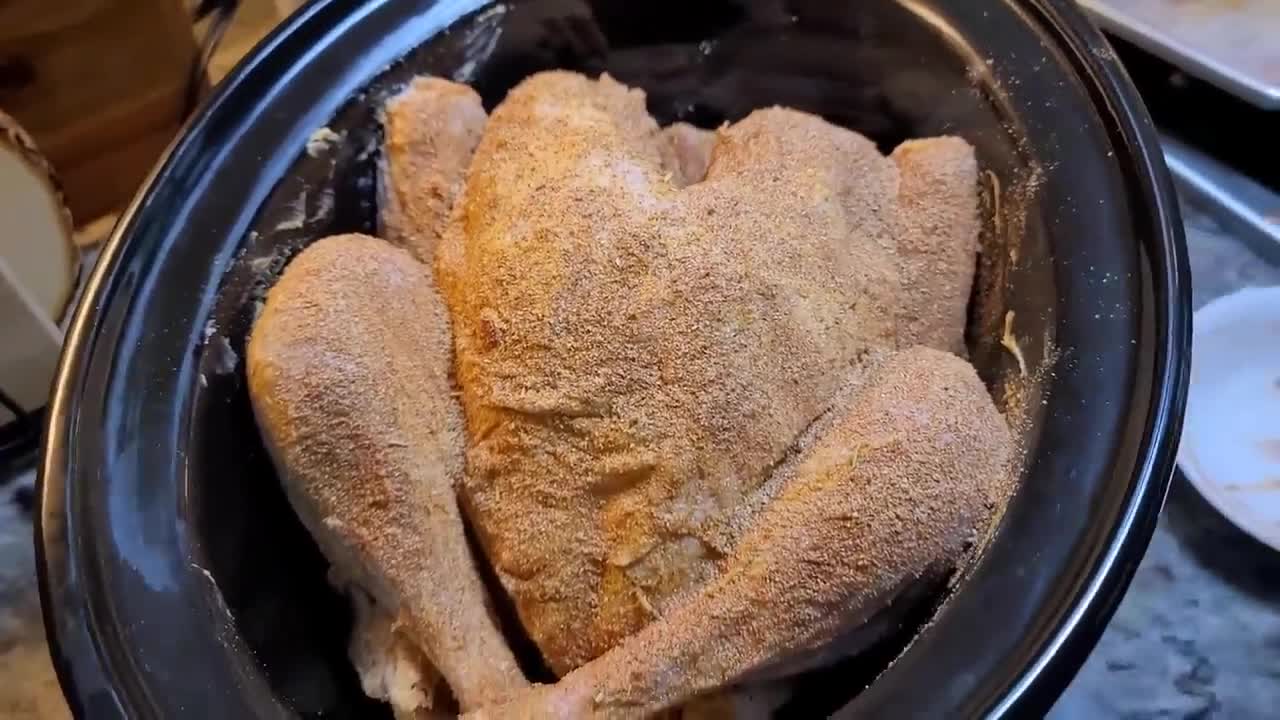 Easy & Juicy Slow Cooker Turkey - Heavenly Recipes